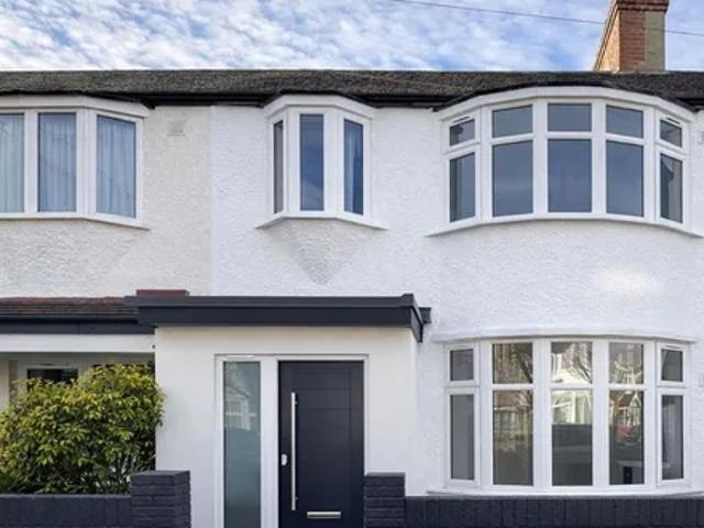30 Zermatt Road, London, CR7 7BD, United Kingdom | 3 bed townhouse for rent #166900395 | Rentberry