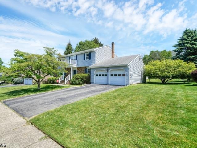 30 Aldersgate Cir, Hackettstown, NJ 07840 | MLS #4022 | Compass