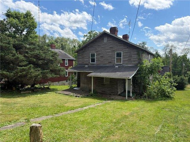 30 and 31 Church St, Allison, PA 15413