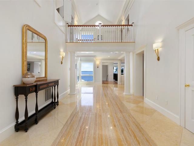 30 Angell Court