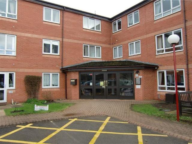 30 Ashdene Gardens, Pollards Lane CV8 1 bed retirement property to rent £1,050 pcm £242 pw