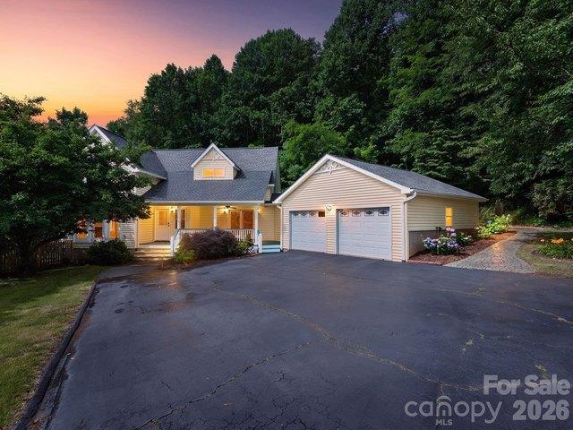 30 Apple Tree Way, Asheville, NC 28805
