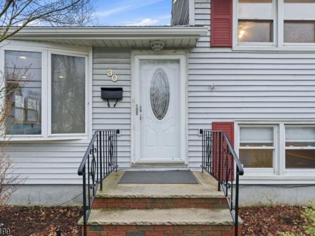 30 Arden Rd, Livingston, NJ 07039 | MLS #4015 | Compass