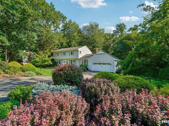 30 Arlton Avenue
