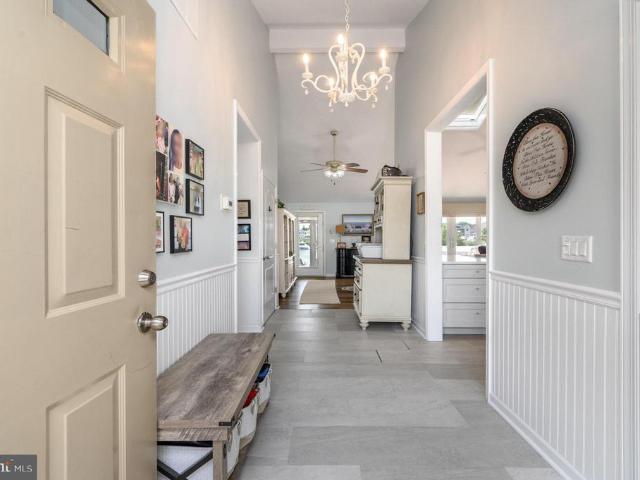 30 Atlantis Boulevard