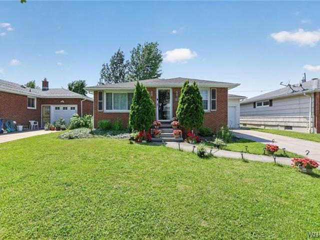 30 Augusta Ave, Buffalo, NY 14226