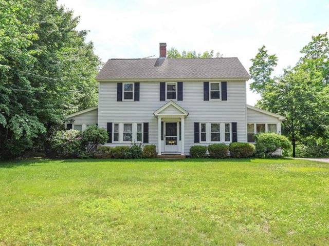 30 Baker St, Hudson, NH 03051