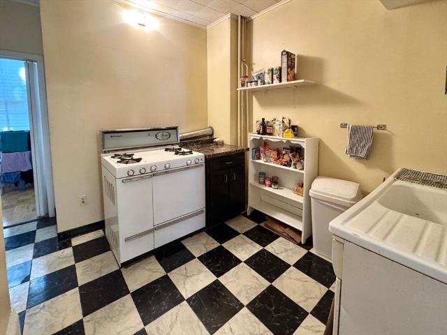 30 Beacon St Unit 1, Somerville, US, MA