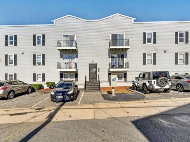 30 bedroom, Fall River MA 02721 105079749