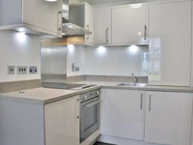 30 Bedroom Flat
