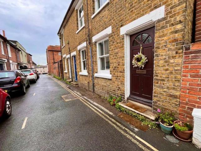30 Bedroom Terraced House