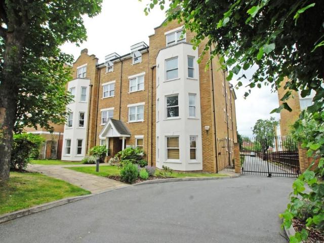 30 Belmont Hill, Lewisham SE13, 2 bed flat to rent, £1,950 pcm | PrimeLocation