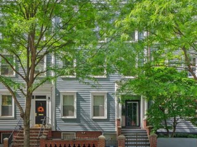 30 Bergen St, Brooklyn, NY 11201