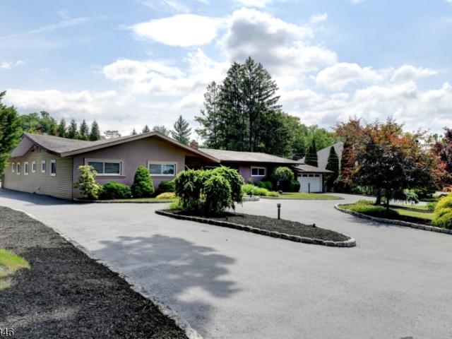 30 Bogert Rd