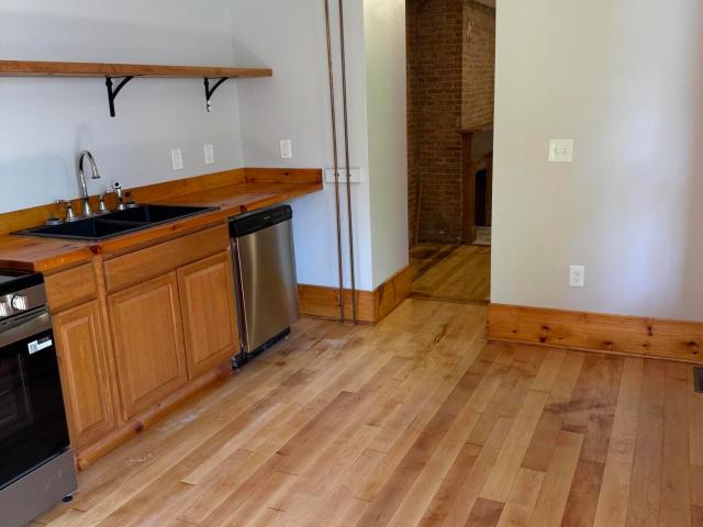 30 Broad Street # Apt 1