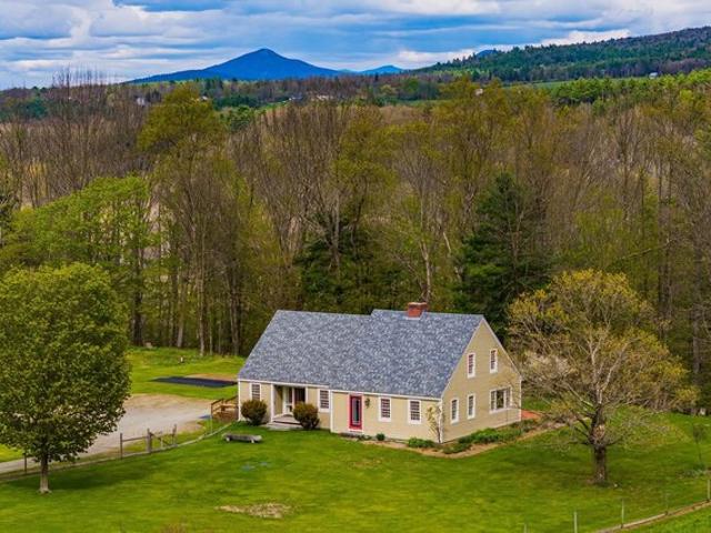 30 Brock Farm Rd, Piermont, NH 03779