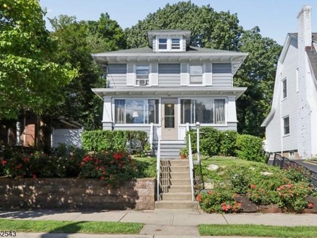 30 Brookside Ave, Hawthorne, NJ 07506