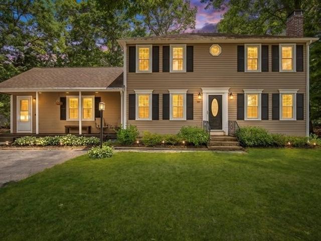 30 Brandeis Ln, Plymouth, MA 02360