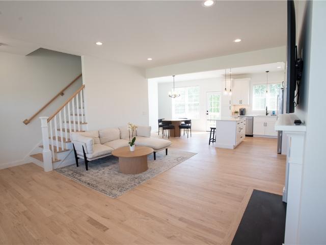 30 Bunker Hill Crossing