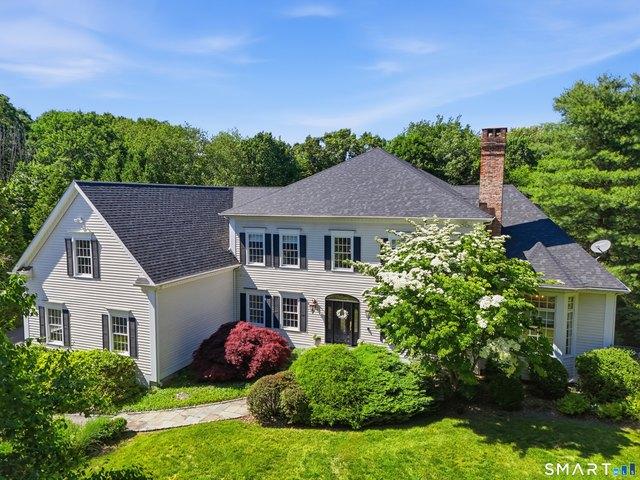 30 Carriage Dr, Easton, CT 06612