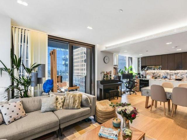 30 Casson Square
