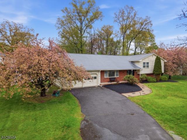 30 Cheryl Rd, Montville, NJ 07058 | MLS #4023 | Compass