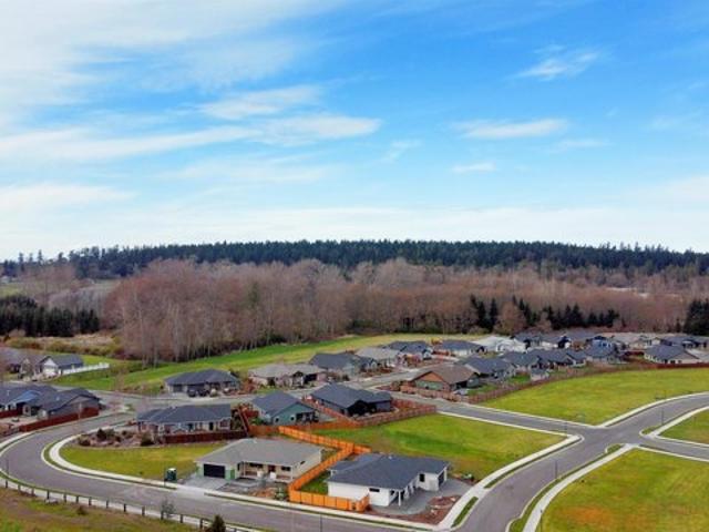 30 Colchester St, Sequim, WA 98382