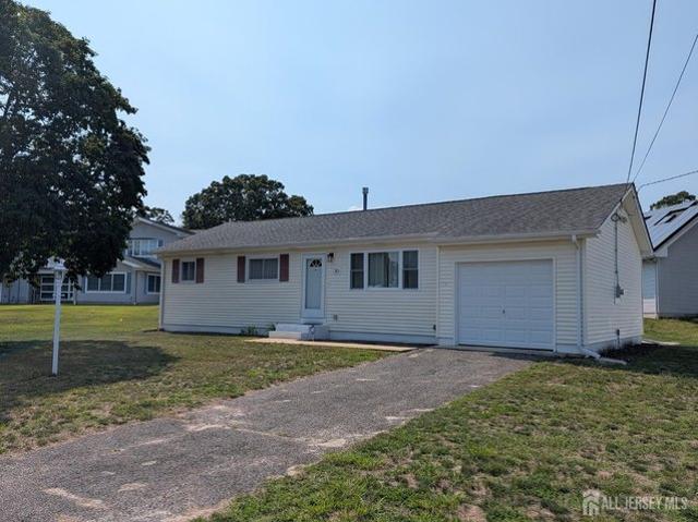 30 Corrigan Ave, Pine Beach, NJ 08741