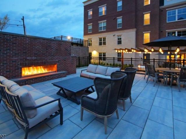 30 Court St J 305, Morristown Town, US, NJ