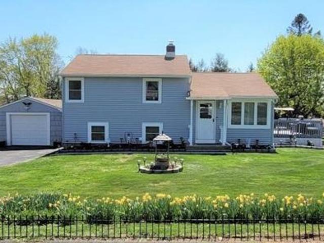 30 Claudia Ln, Wolcott, CT 06716