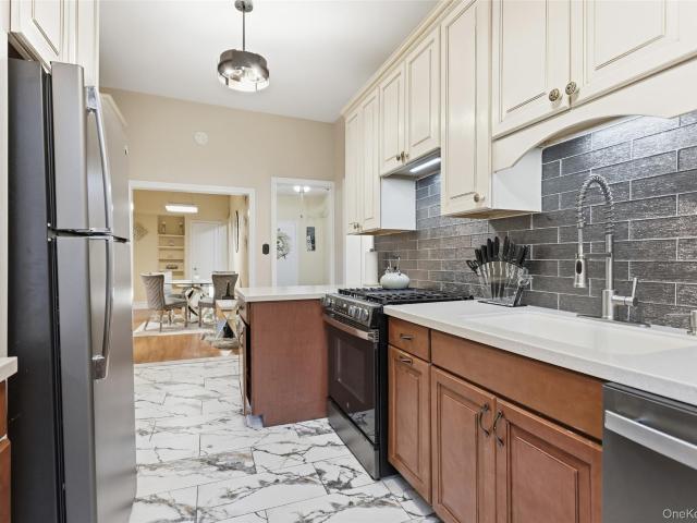 30 Clinton Place LB