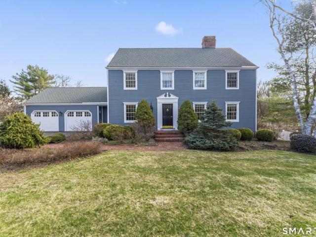 30 Currituck Rd, Newtown, CT 06470