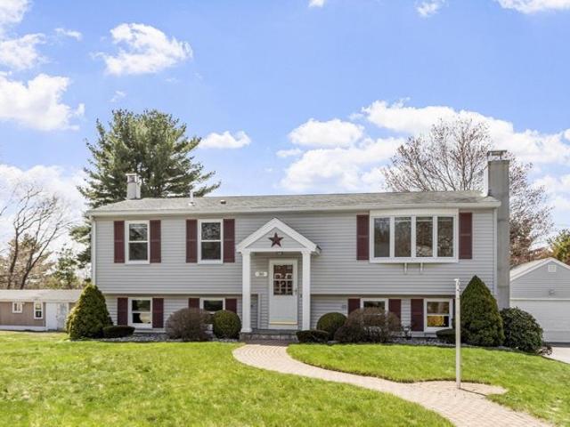 30 Davis Rd, Portsmouth, NH 03801