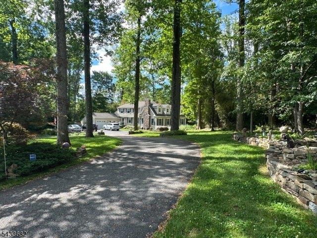 30 Dogwood Dr, Chester Township, NJ 07930