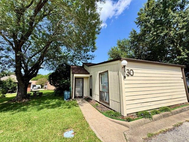 30 Driving Range Ln Unit TH30, Trinity, TX 75862