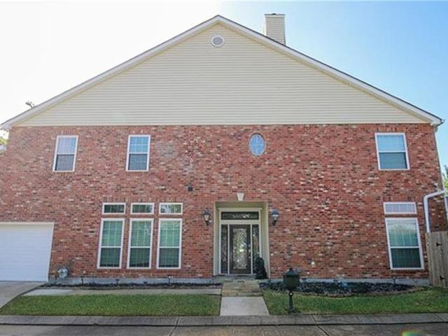 30 E Nouveau Ln, Metairie, LA 70003
