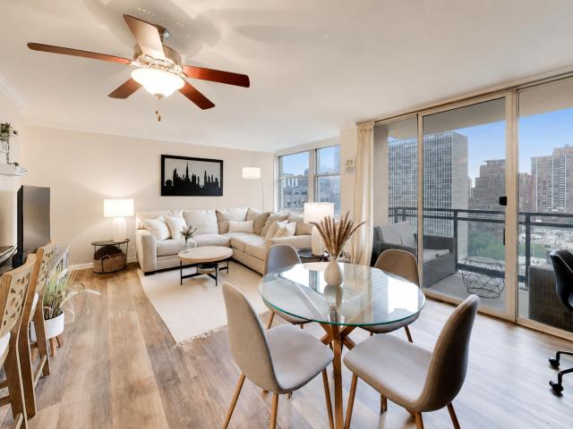 30 E Elm Street # 16F