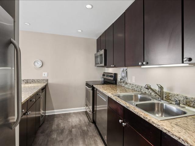 30 E Huron Street # 3802