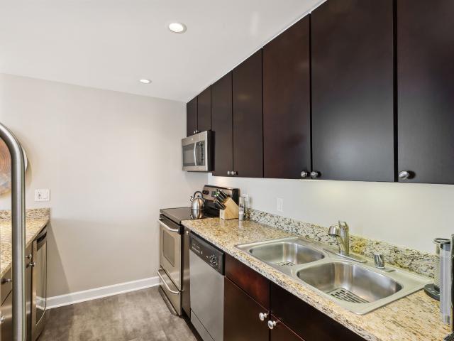 30 E Huron Street # 3802