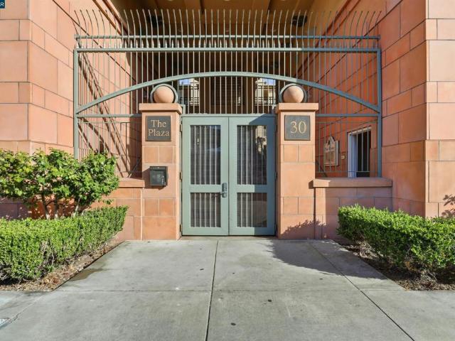30 E Julian St 203