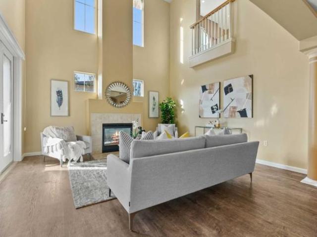 30 E Julian St 317, San Jose, CA 95112