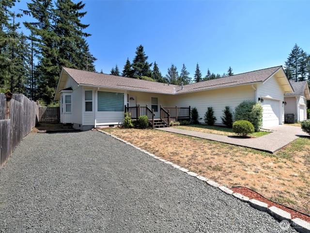 30 E Larch Place