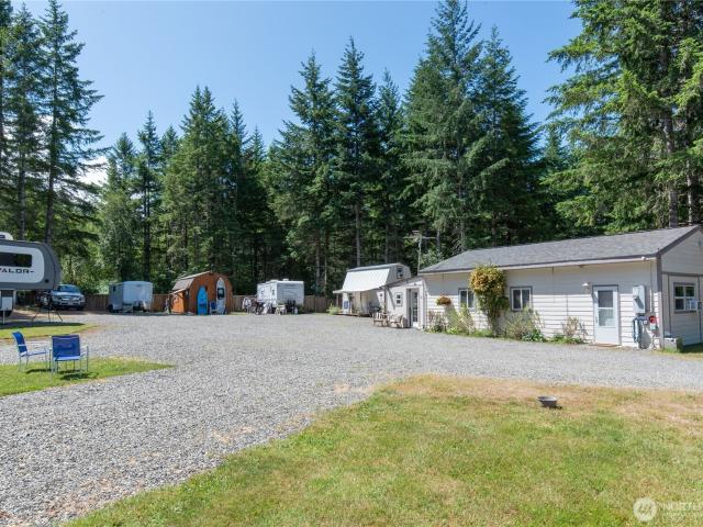 30 E Richardson Road