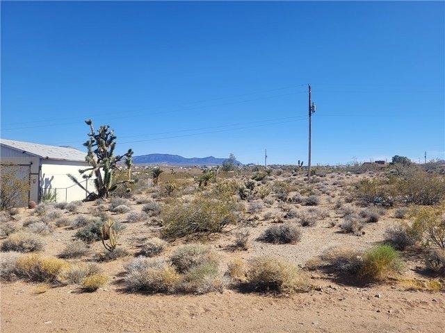 30 E Stanton Dr, Meadview, AZ 86444