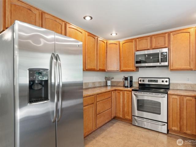 30 E Stirling Court