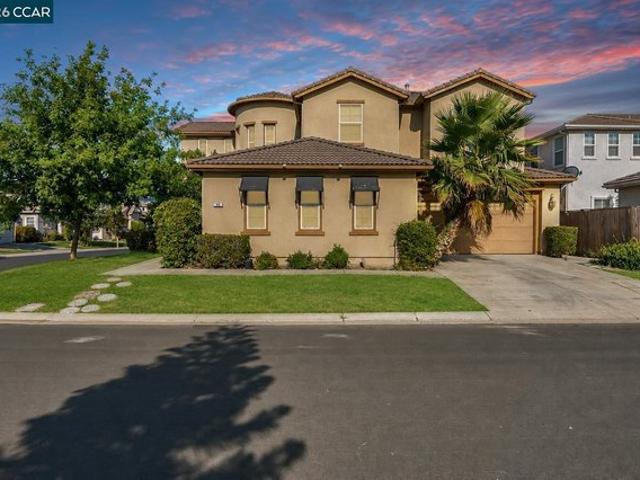 30 Echo Ct, Patterson, CA 95363