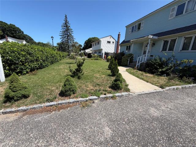 30 Eastwood Blvd, Centereach, NY 11720 | MLS #968874