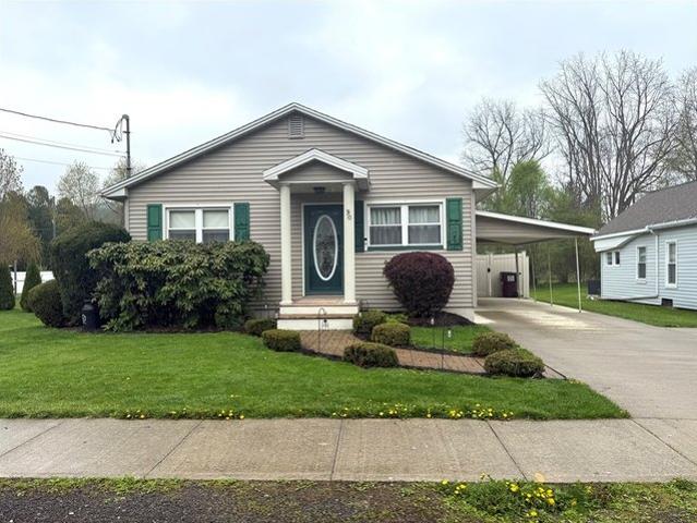30 Elm St, Canisteo, NY 14823