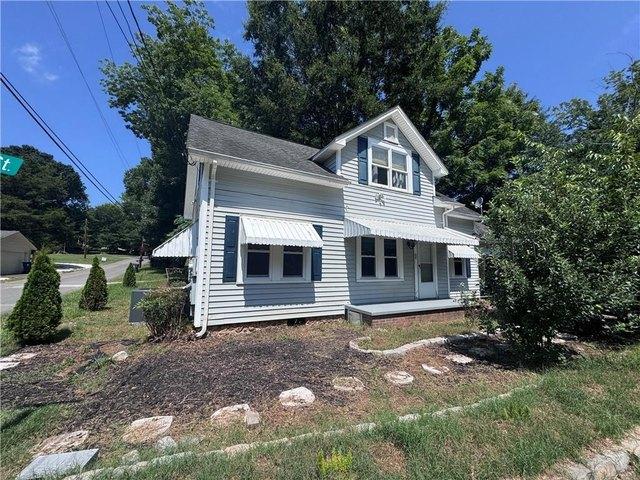 30 Fannin St, Cave Spring, GA 30124