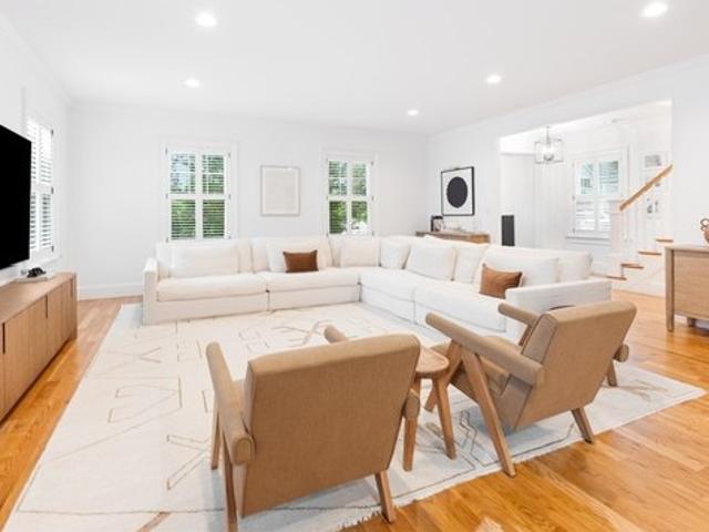 30 Farrow St, Winchester, MA 01890